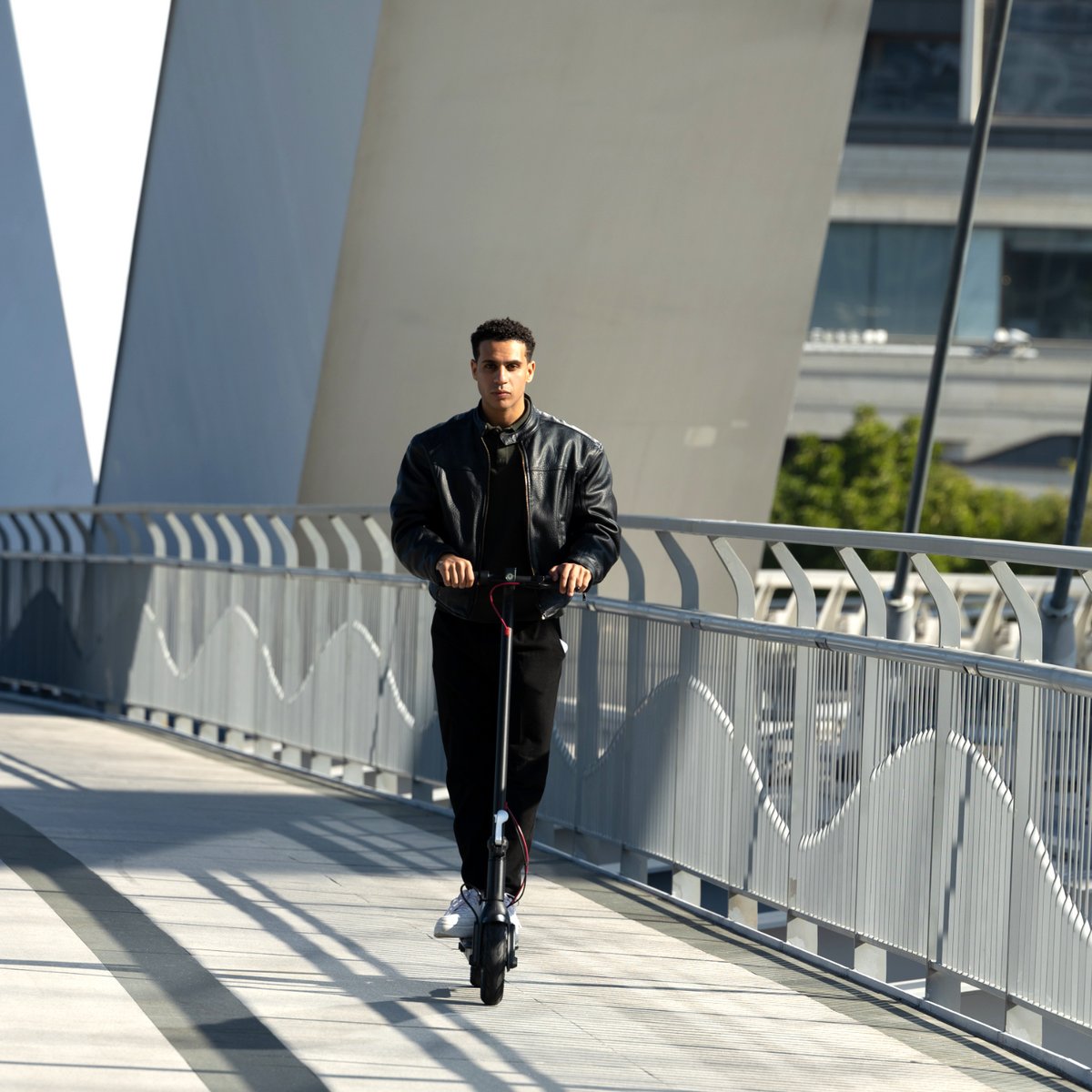 Windone 350W Electric Scooter – Foldable & Lightweight Commuter